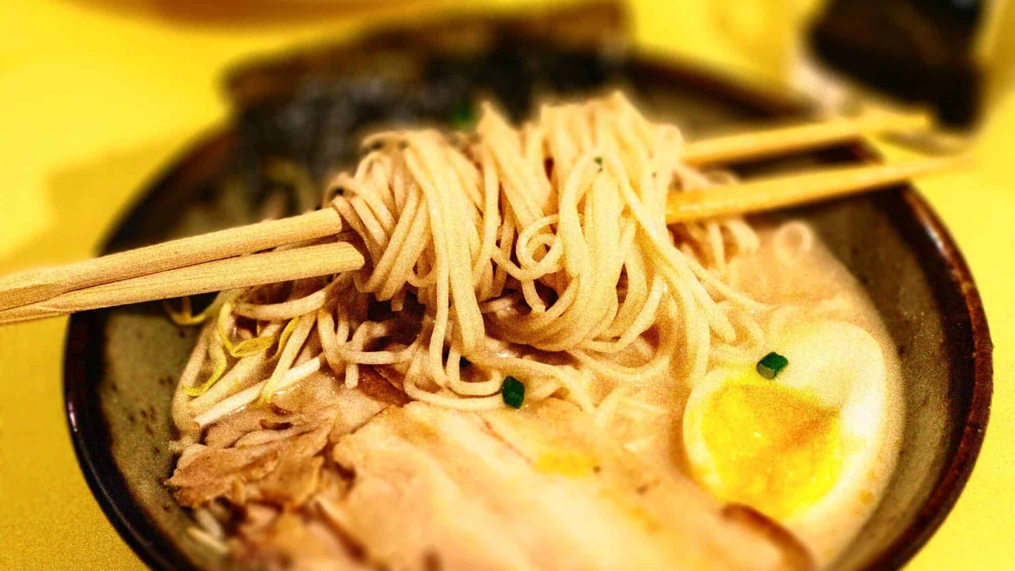 Fideos ramen o "chukamen" como se les llama en realidad - Bite My Bun